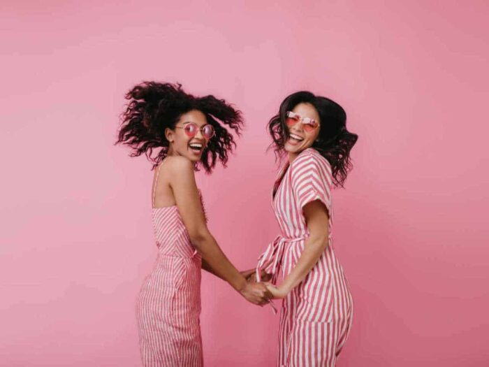 15 Fabulous Leather Skirt Outfit Ideas to Rock Your Style - TOPGURL