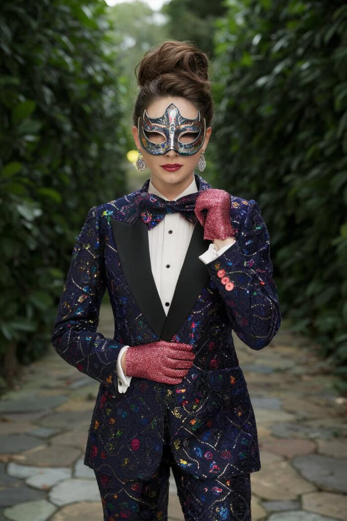 15 Enchanting Masquerade Outfit Ideas That'll Make You the Belle of the ...